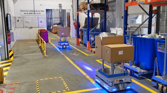 A fleet of 10 Lift-XS at Aptar CSP Technologies! - EFFIDENCE ROBOTICS